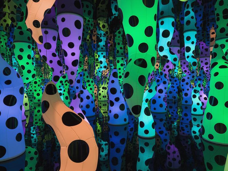 Selfies Encouraged: Artist Yayoi Kusama Creates Illusions of Infinite ...