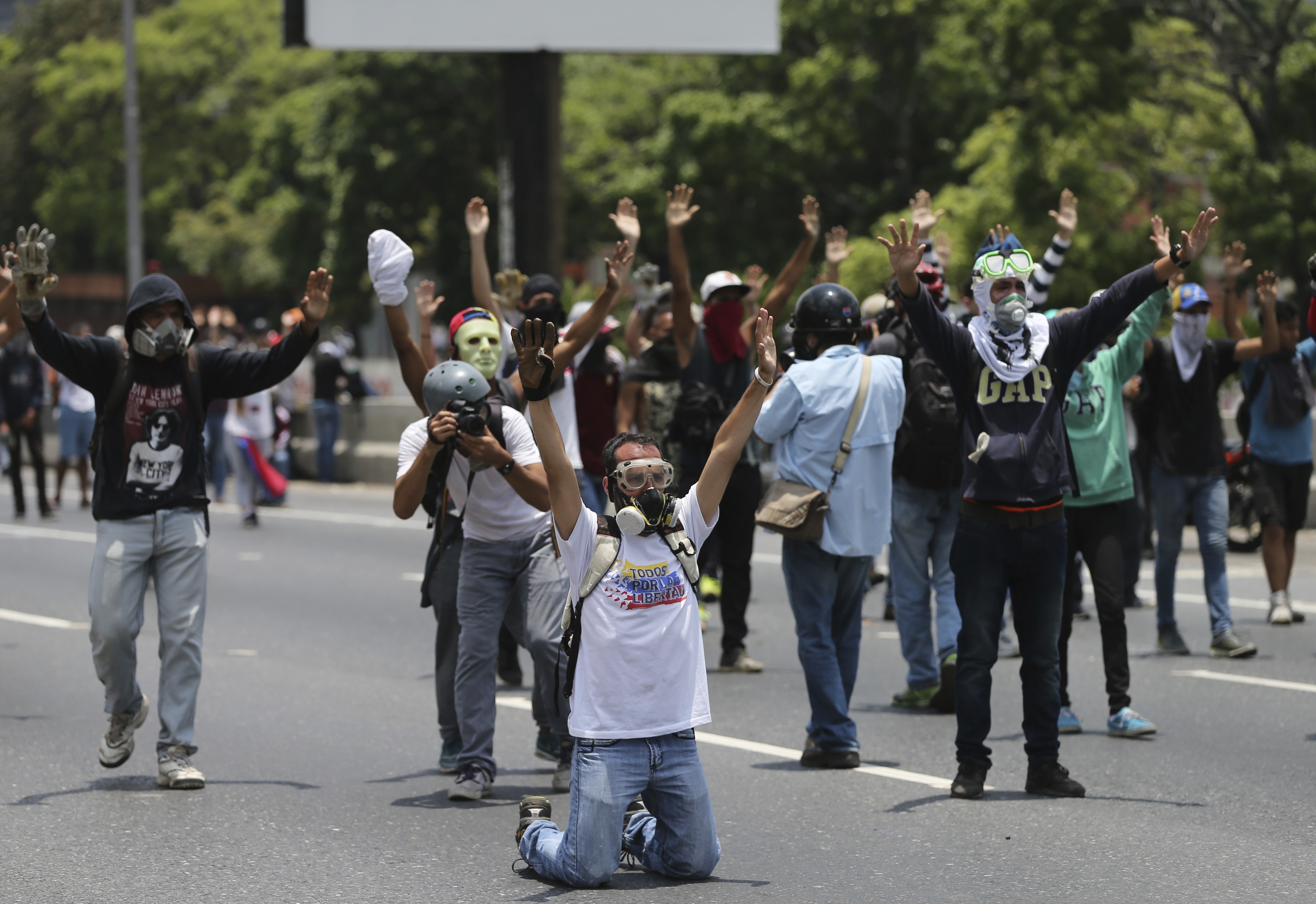 Venezuelans Pour into Streets in Anti-Maduro Protest – Houston Public Media