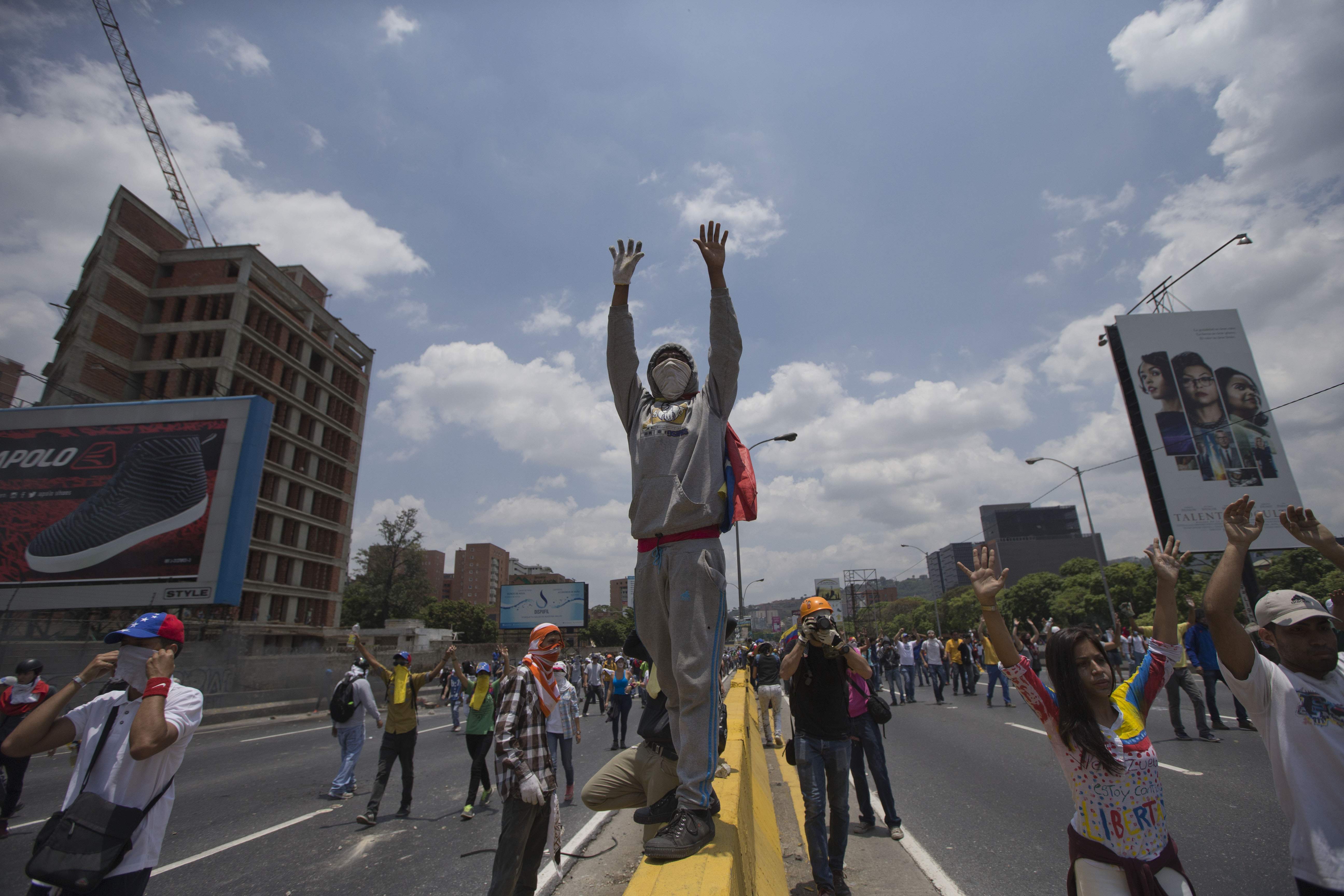 Venezuelans Pour into Streets in Anti-Maduro Protest – Houston Public Media