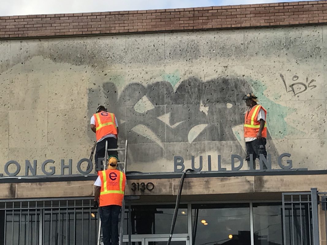 Crew That Takes Care Of Houston’s Graffiti Has New And More Efficient ...