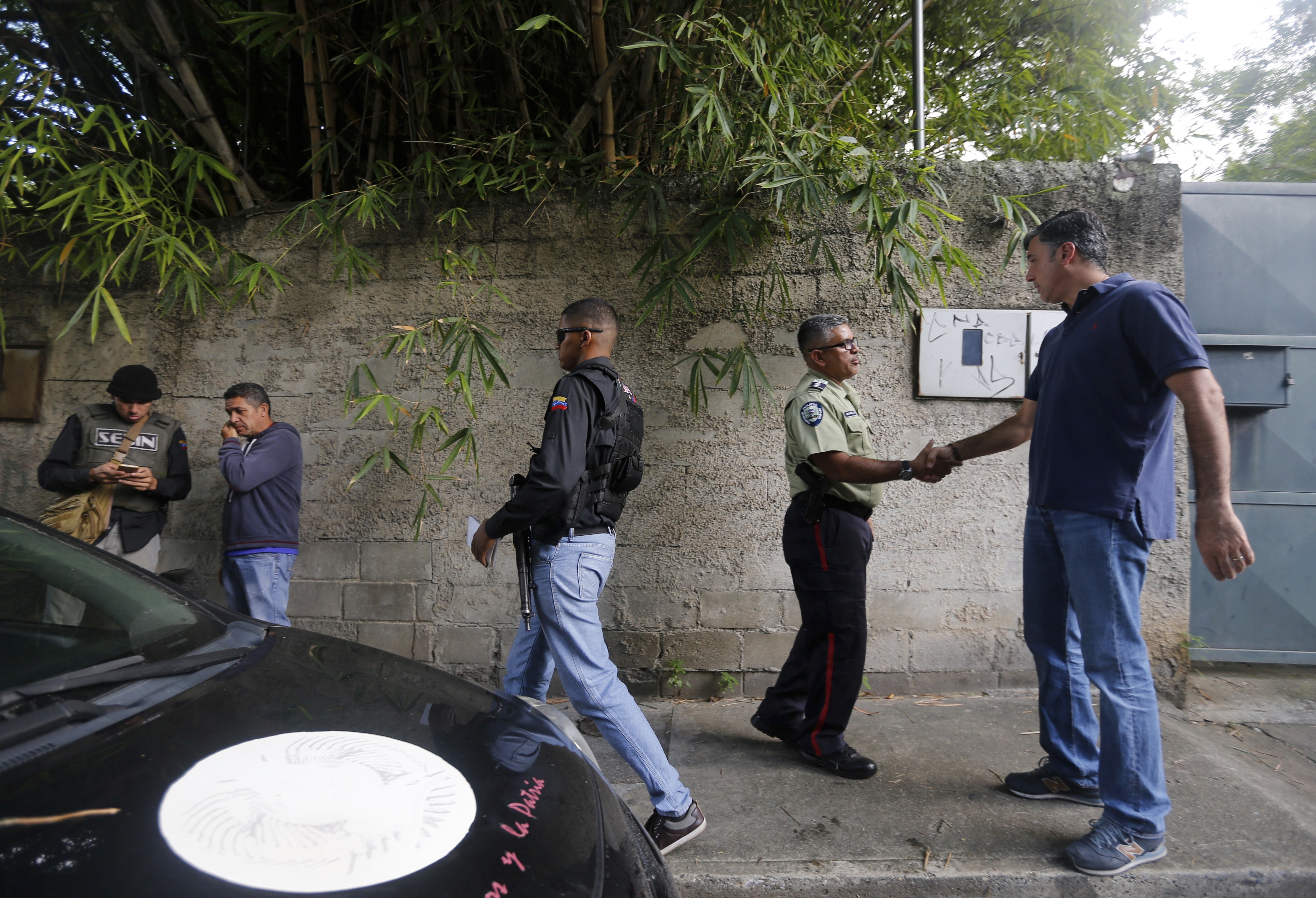 Jailed Venezuela Opposition Leader Lopez Given House Arrest – Houston ...