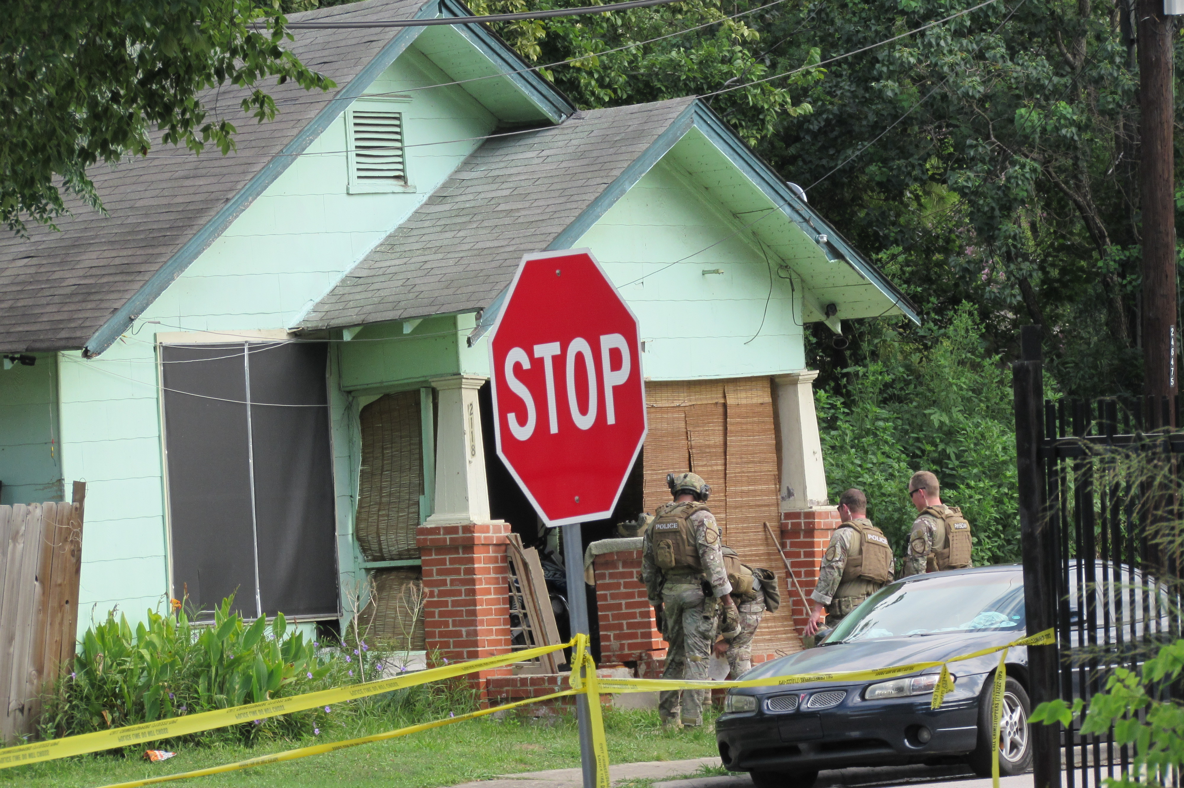 Police De-escalation Techniques Credited With No-Shots-Fired Arrests ...