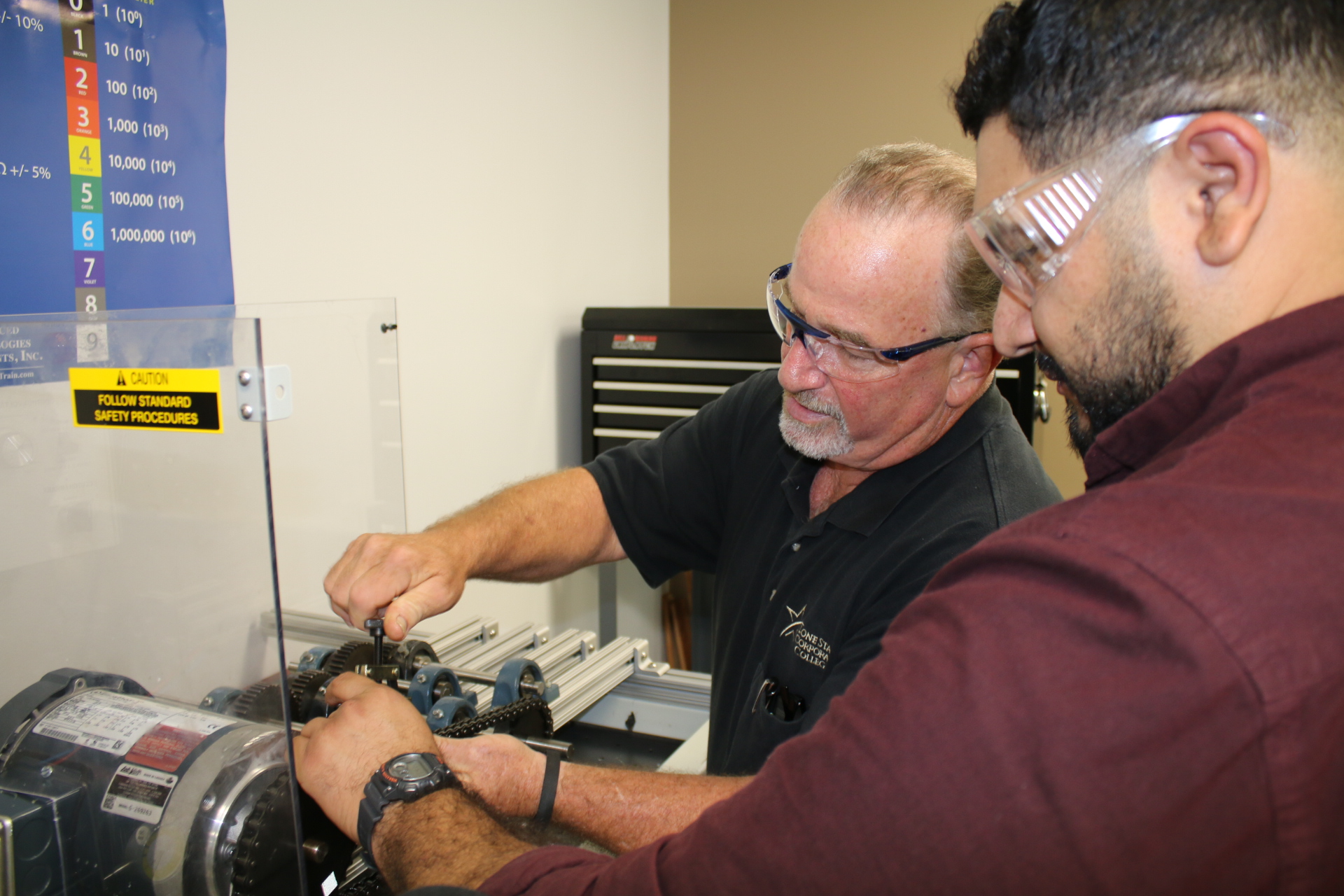 With Industry Just Slowly Recovering, Oil And Gas Students Look For ...
