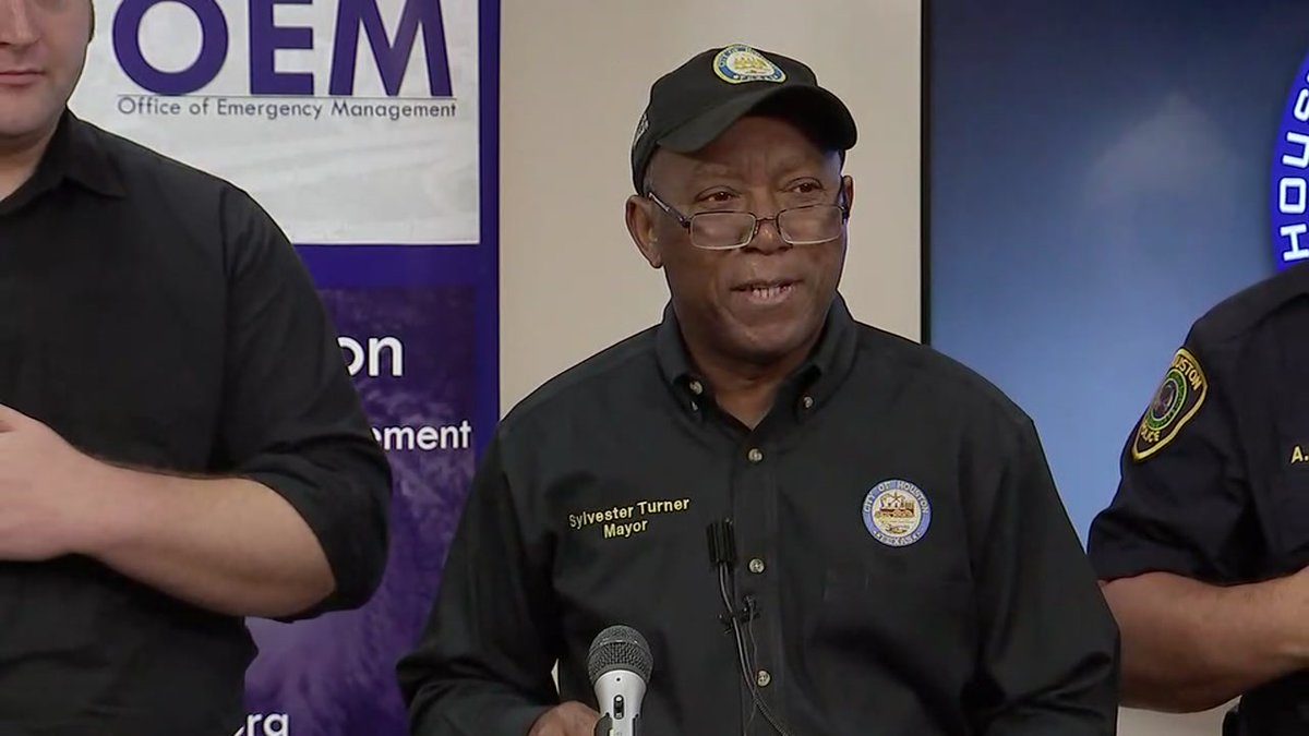 Houston Mayor Pushes For Speedy Post-Harvey Cleanup – Houston Public Media
