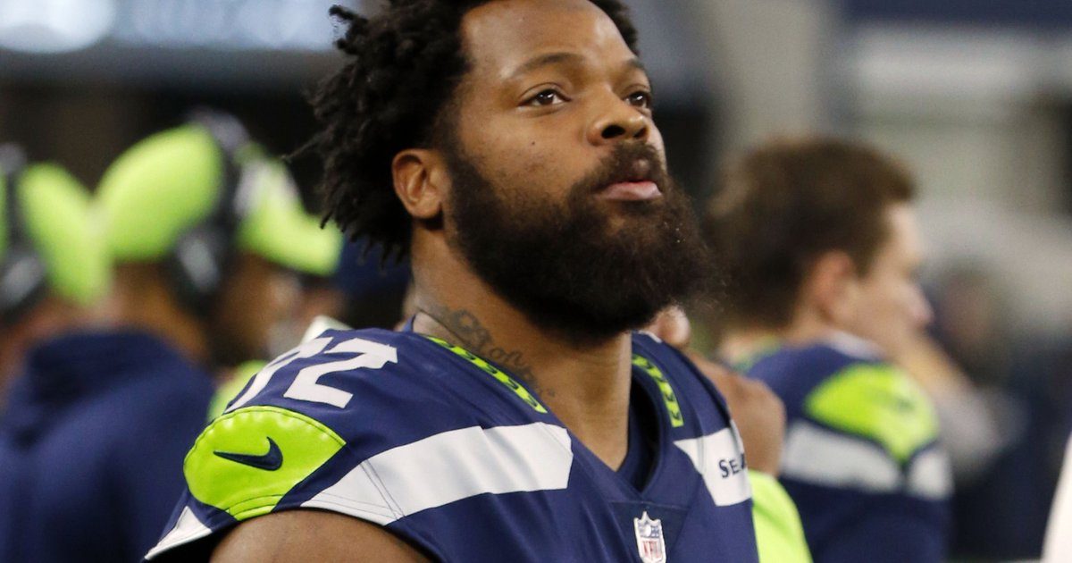 Michael Bennett Surrenders In Houston On Charge Of Injury To Elderly ...