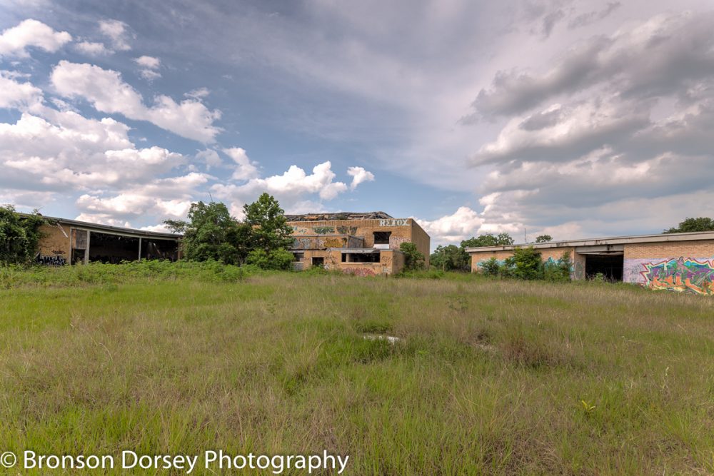 Inside Some Of The Most Eerie And Intriguing Abandoned Building Across ...