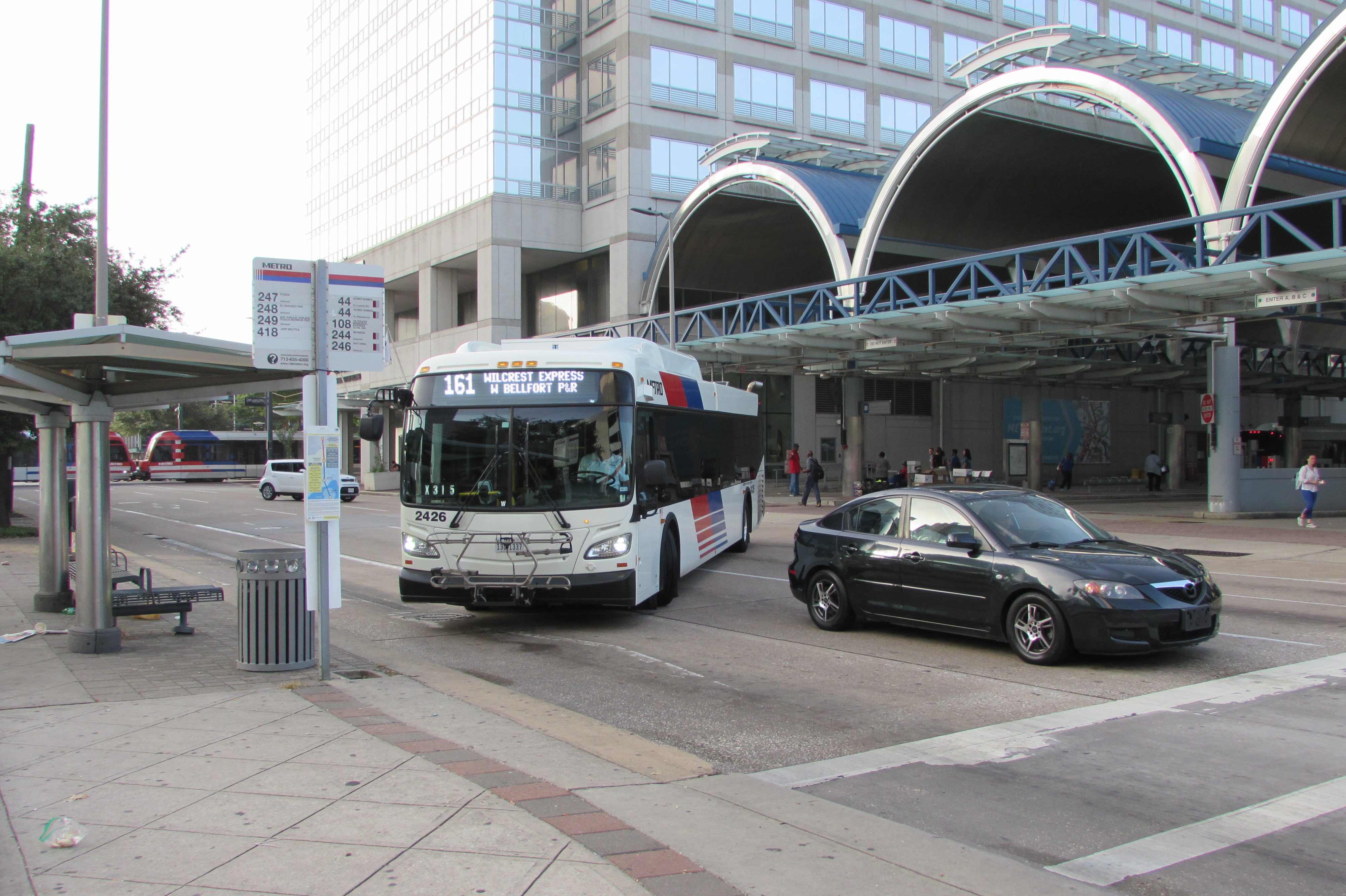 As Things Get More Crowded on The Freeways, Houston Commuters Are Urged ...