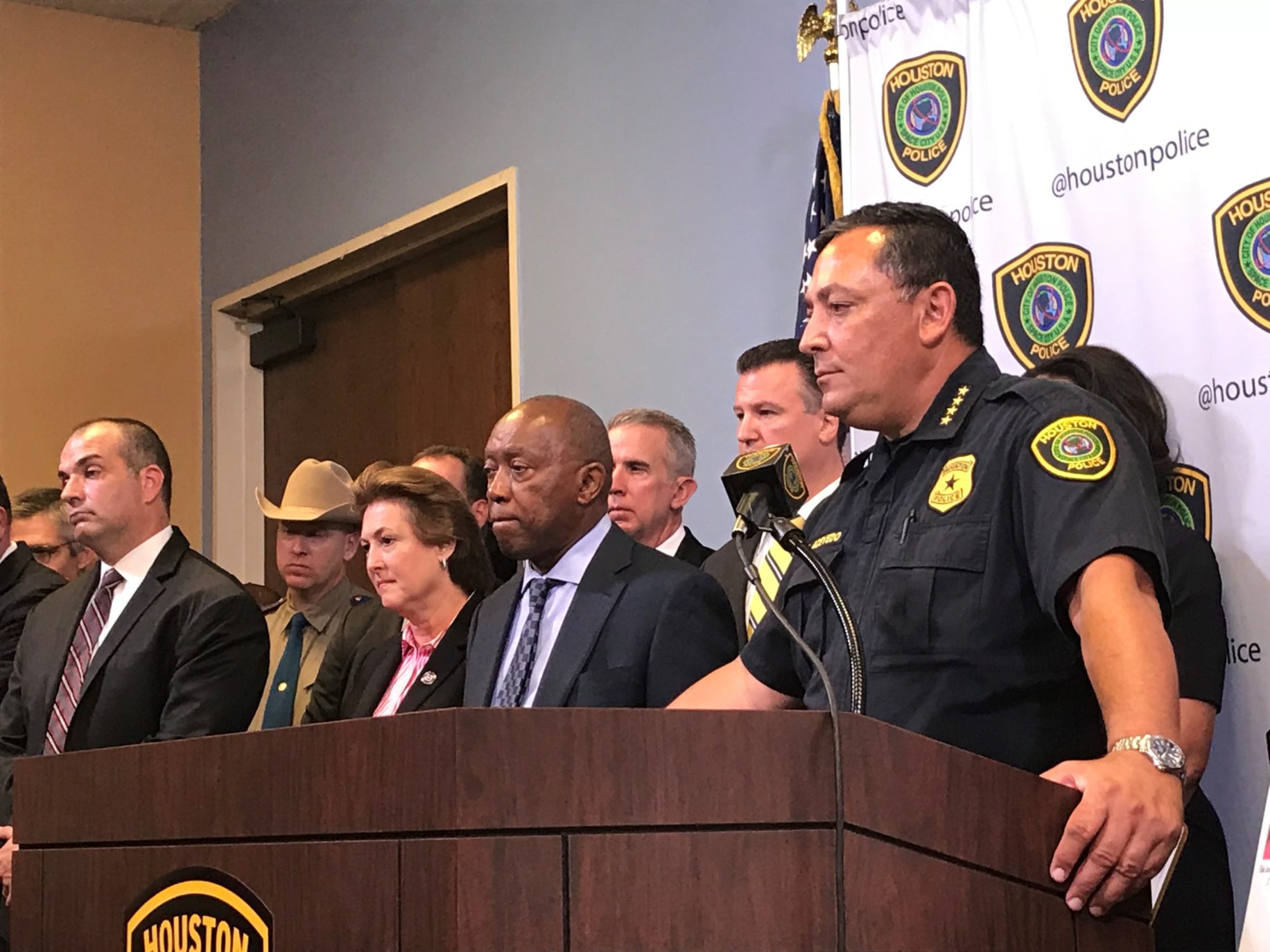 Police Arrest Nearly A Dozen MS-13 Gang Members in Connection with ...