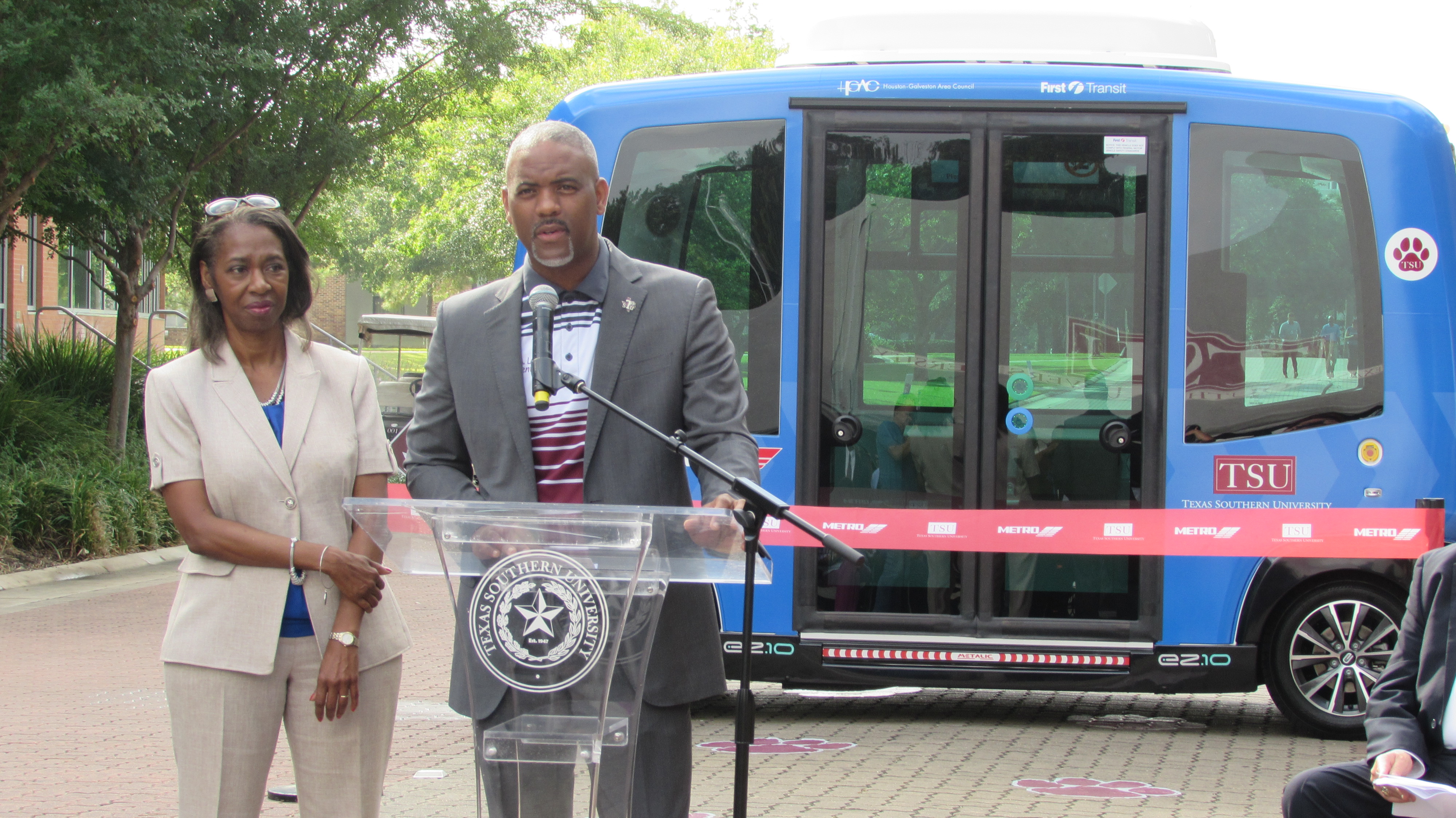 Houston’s First Self-Driving Shuttle Rolls Out At Texas Southern ...