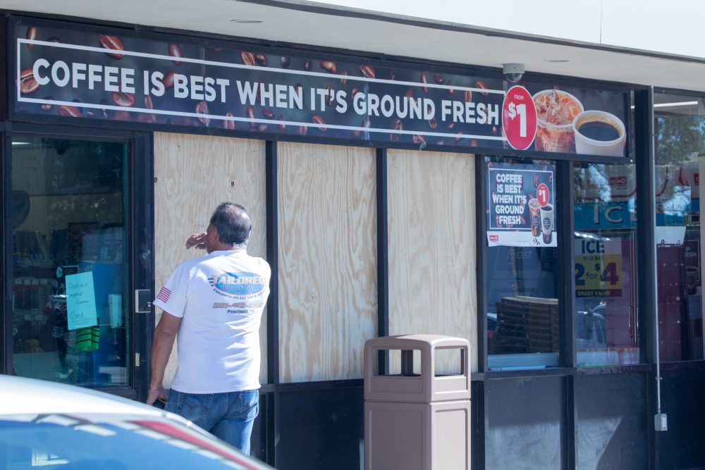 Police: 2 Dead After Building Explosion Shakes Houston, Damages Nearby ...