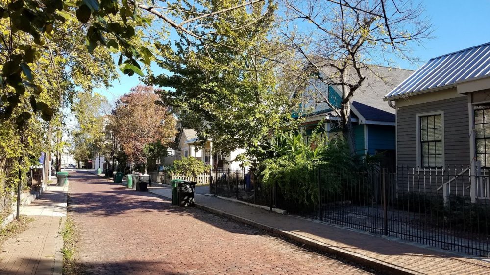 Popular Neighborhood Near Downtown Houston Looks To Fix Its Mobility ...