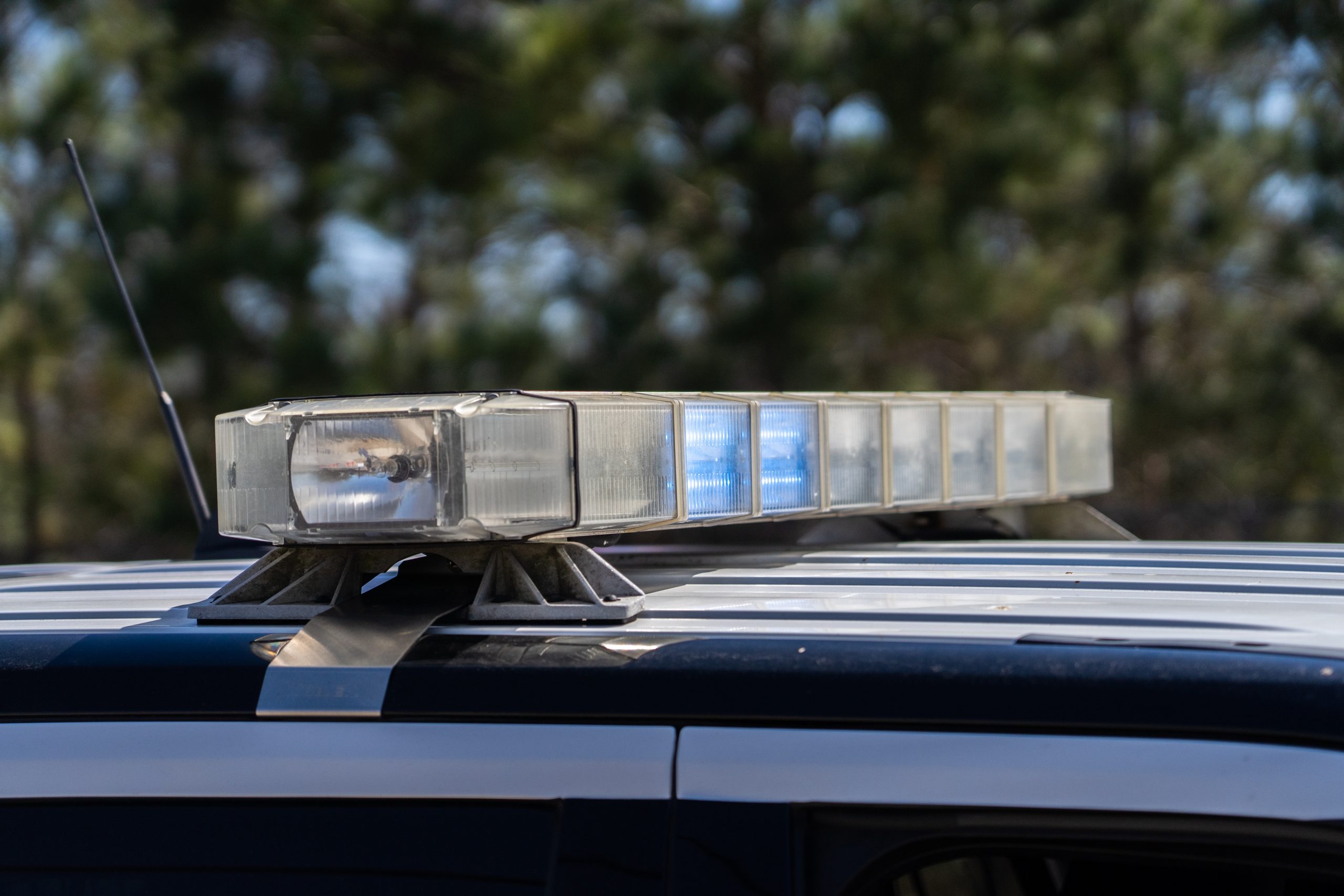 Man fatally shot by Houston police after barricading himself inside ...