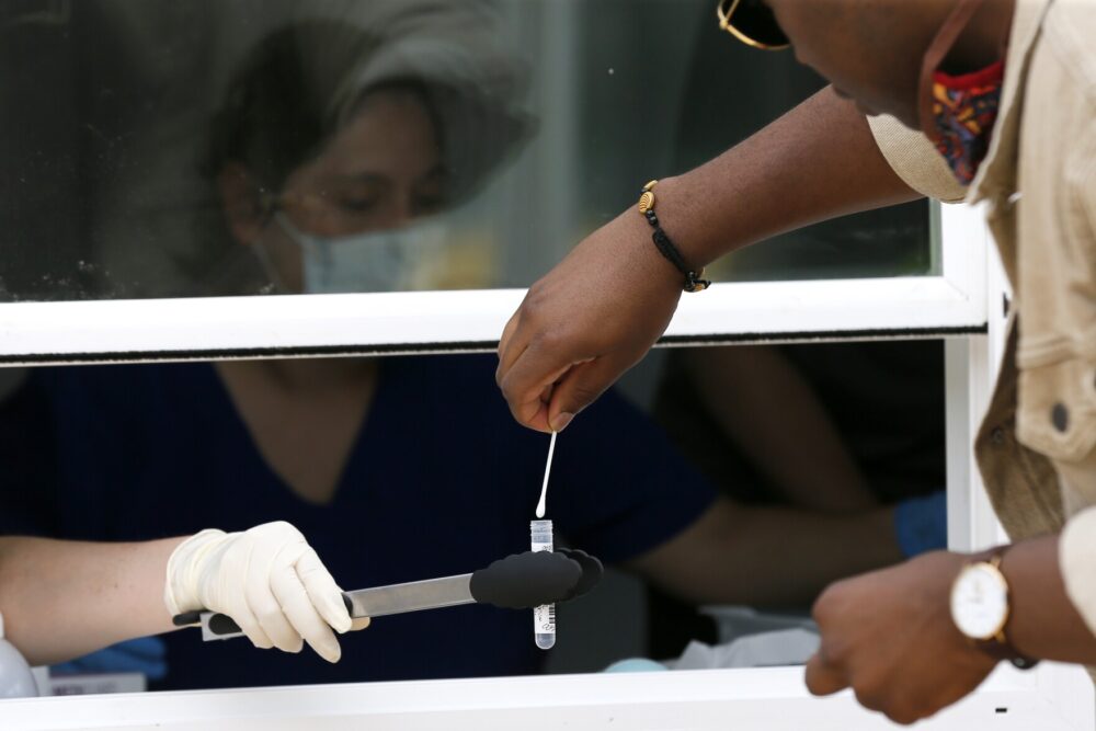 Texans are seeing COVID test scams. Here are three tips to avoid them ...