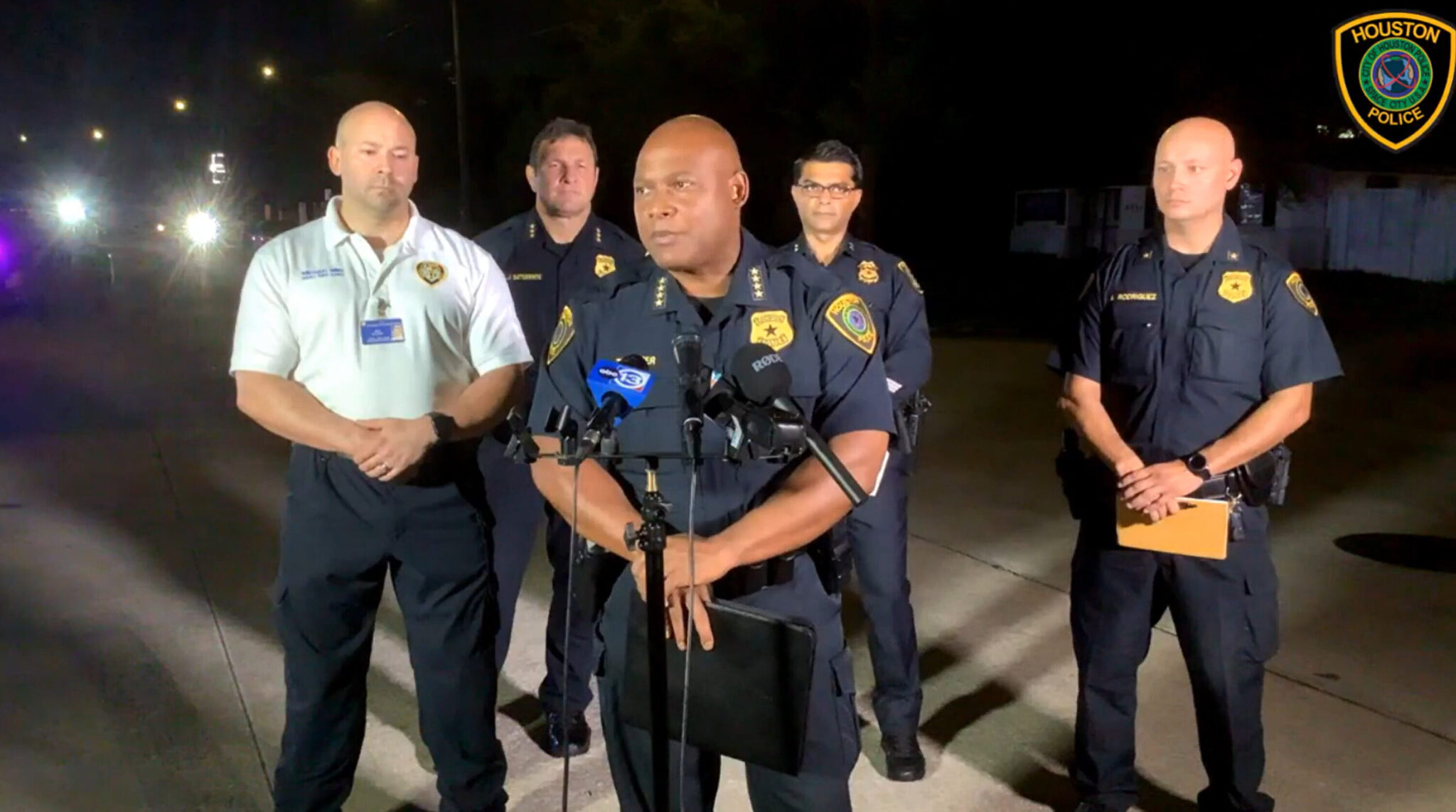 Evicted Houston man kills 3, sets fire to lure them – Houston Public Media