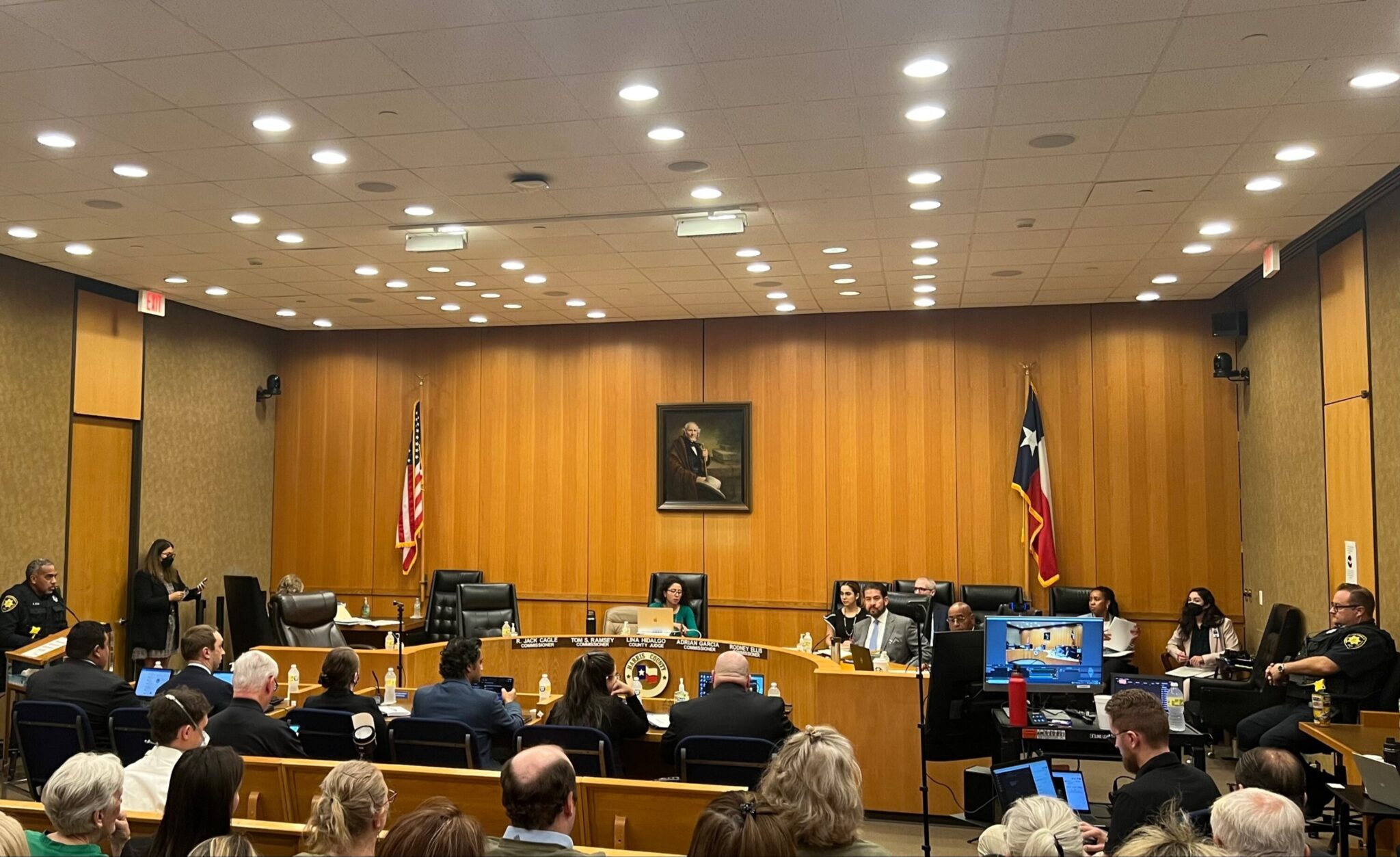 Two GOP members of Harris County Commissioners Court boycott budget ...