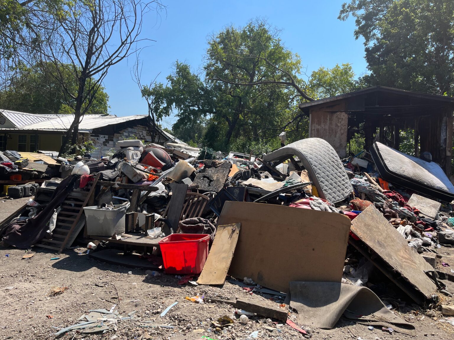 Harris County begins demolition on ‘eye sore’ home after years of ...