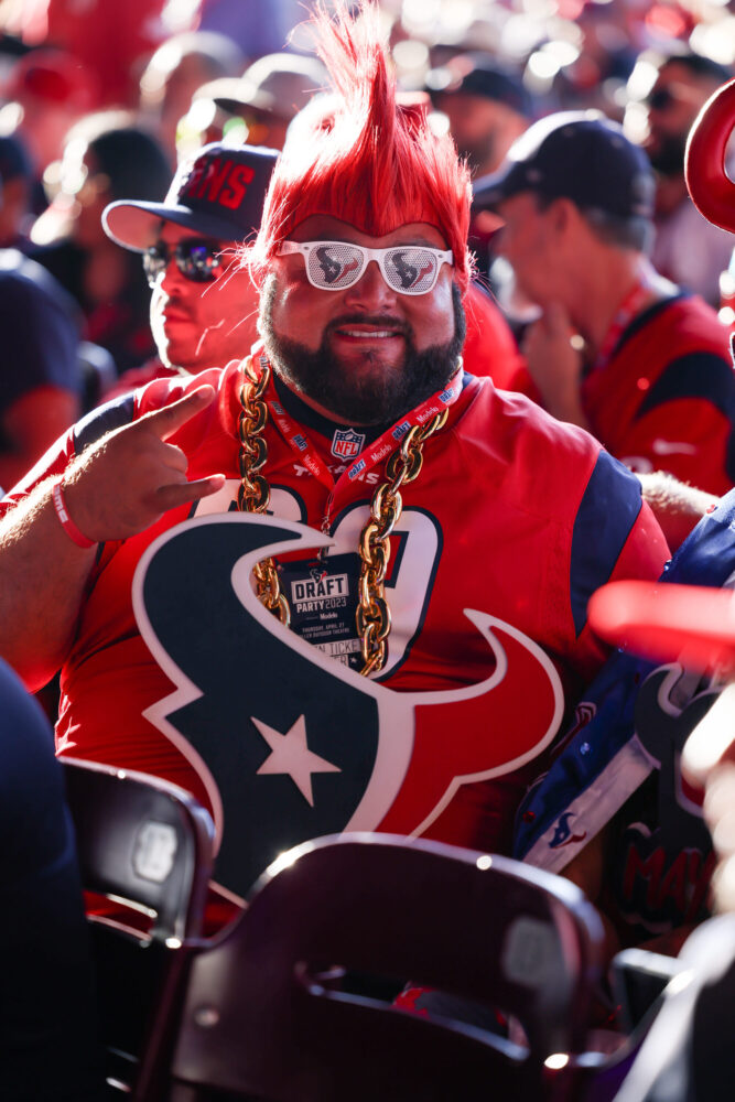 Photos: Houston fans celebrate Texans draft picks at Miller Outdoor ...