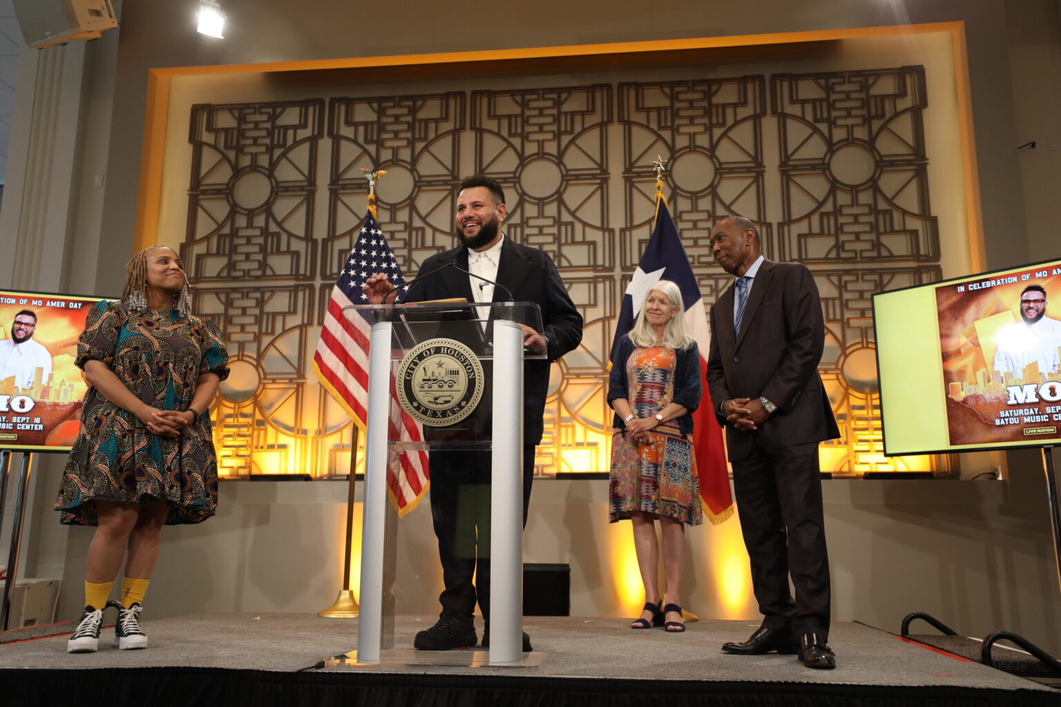 Houston comedian, actor Mo Amer will perform show on ‘Mo Day’ – Houston ...