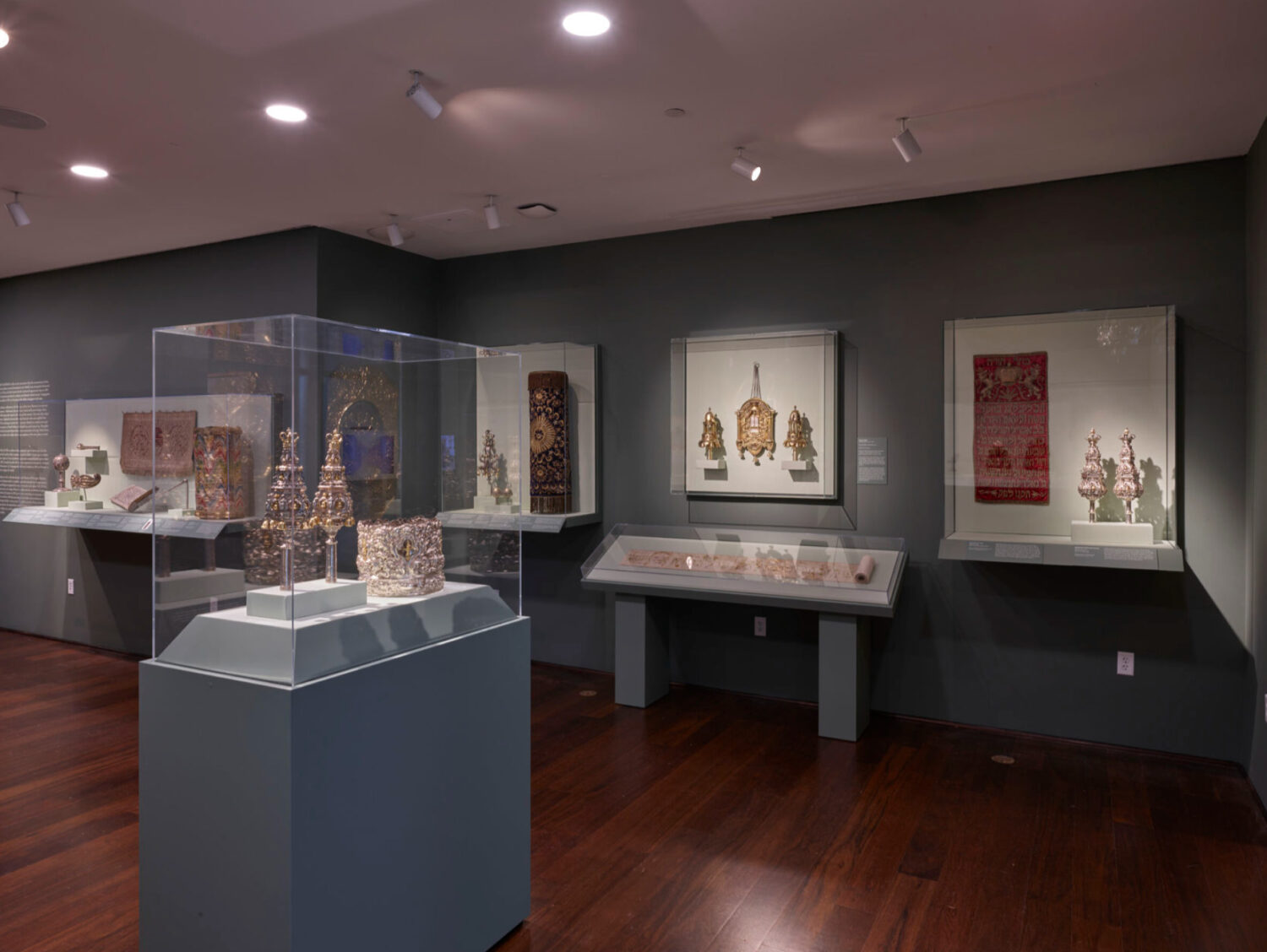 Permanent Jewish artifact collection unveiled at Museum of Fine Arts ...