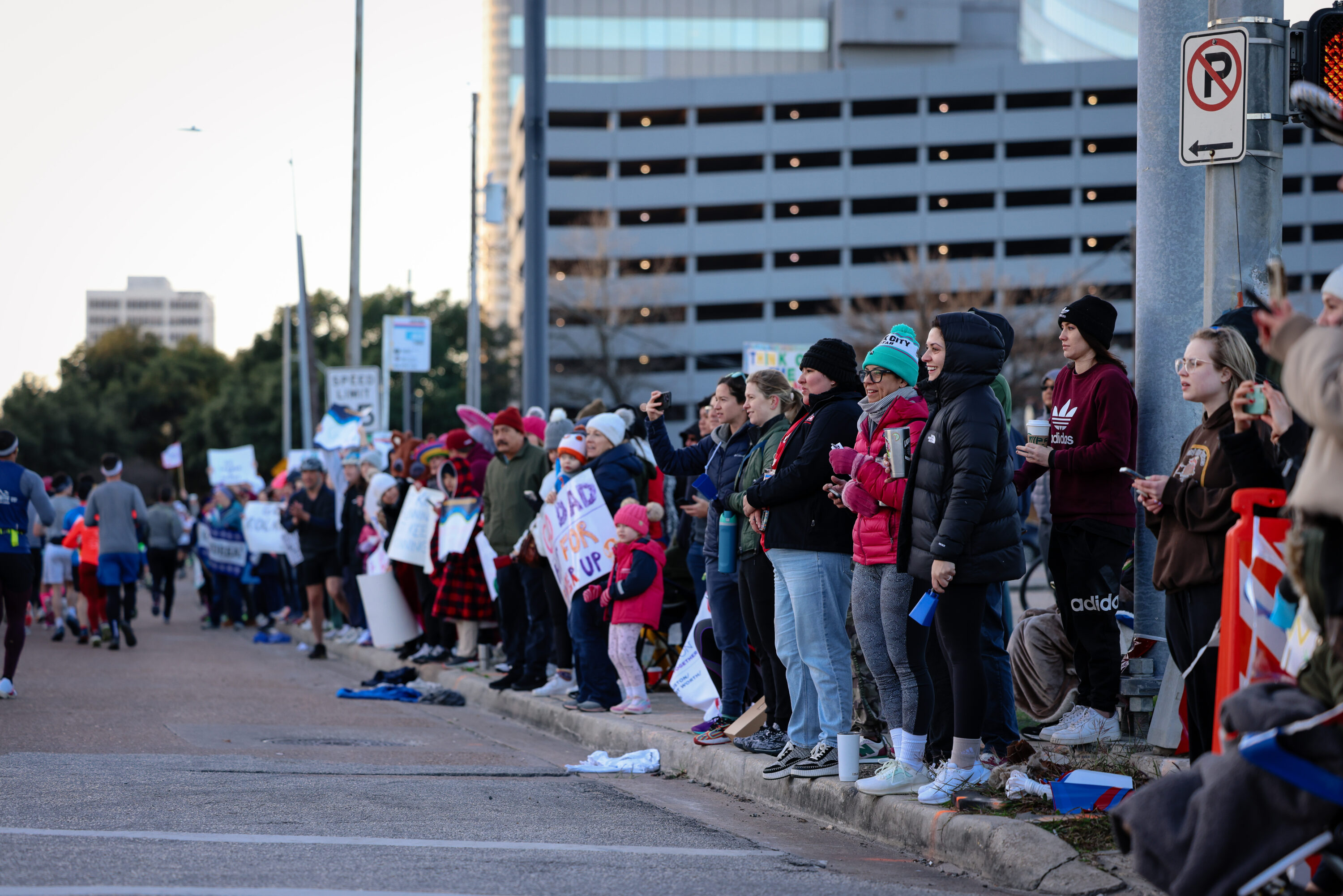 Photos: Chevron Houston Marathon drew in large crowd of runners ...