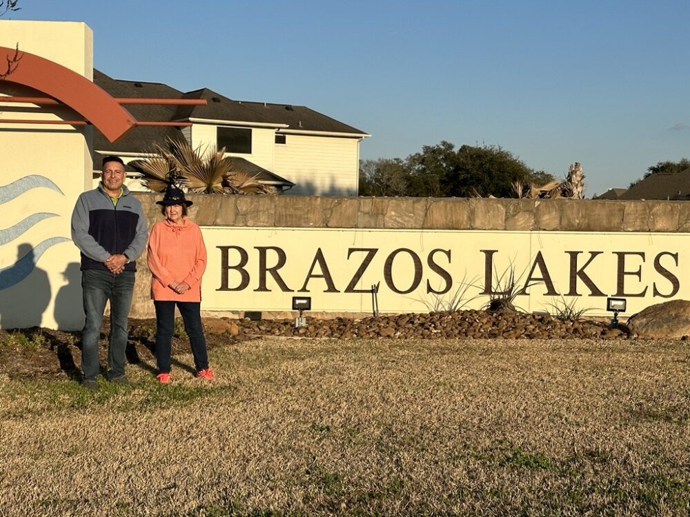 A Richmond neighborhood group is fighting the Fort Bend Toll Road from ...