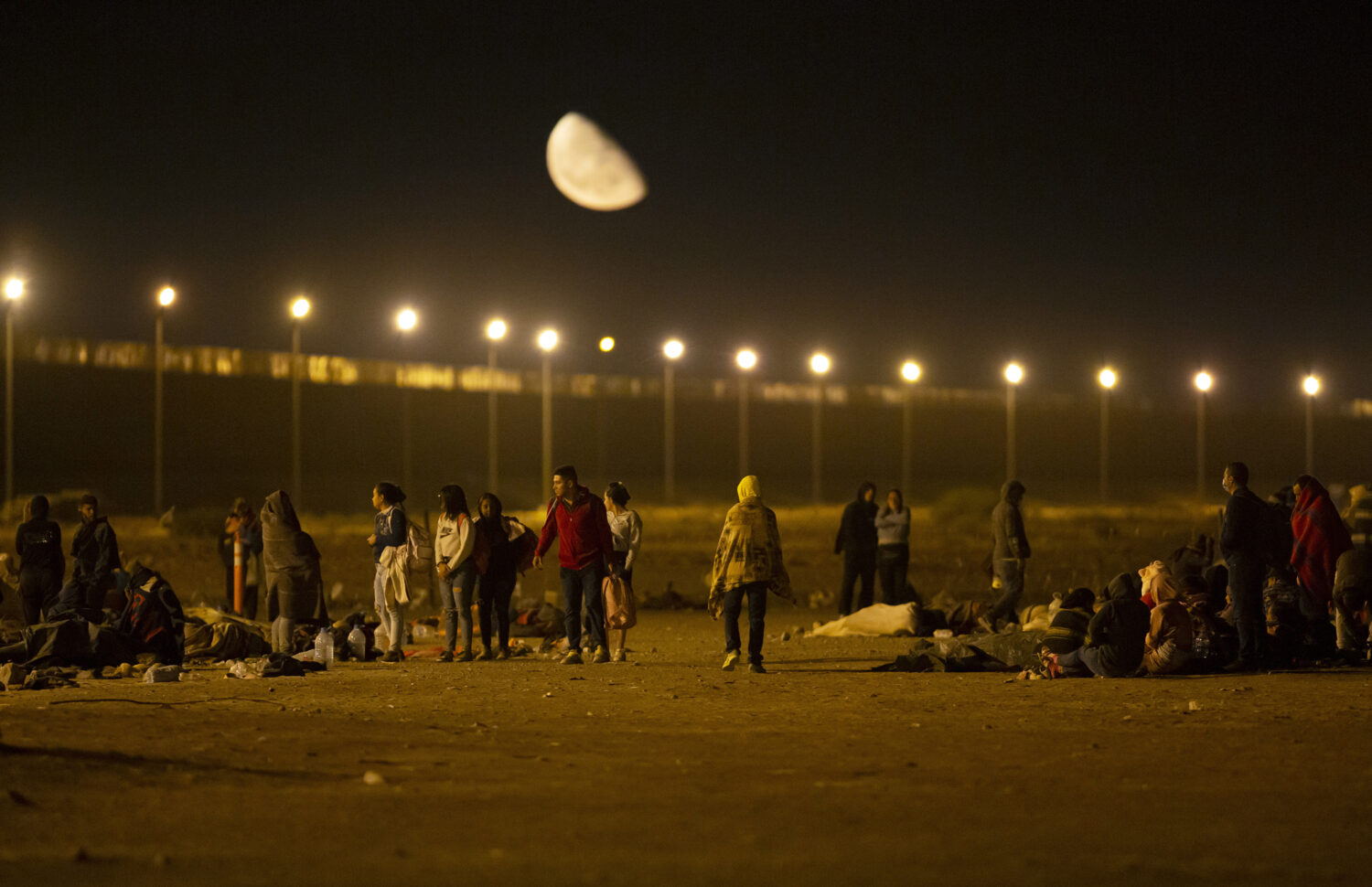 ‘Too far’? Texas and Biden administration spar over SB 4 border ...