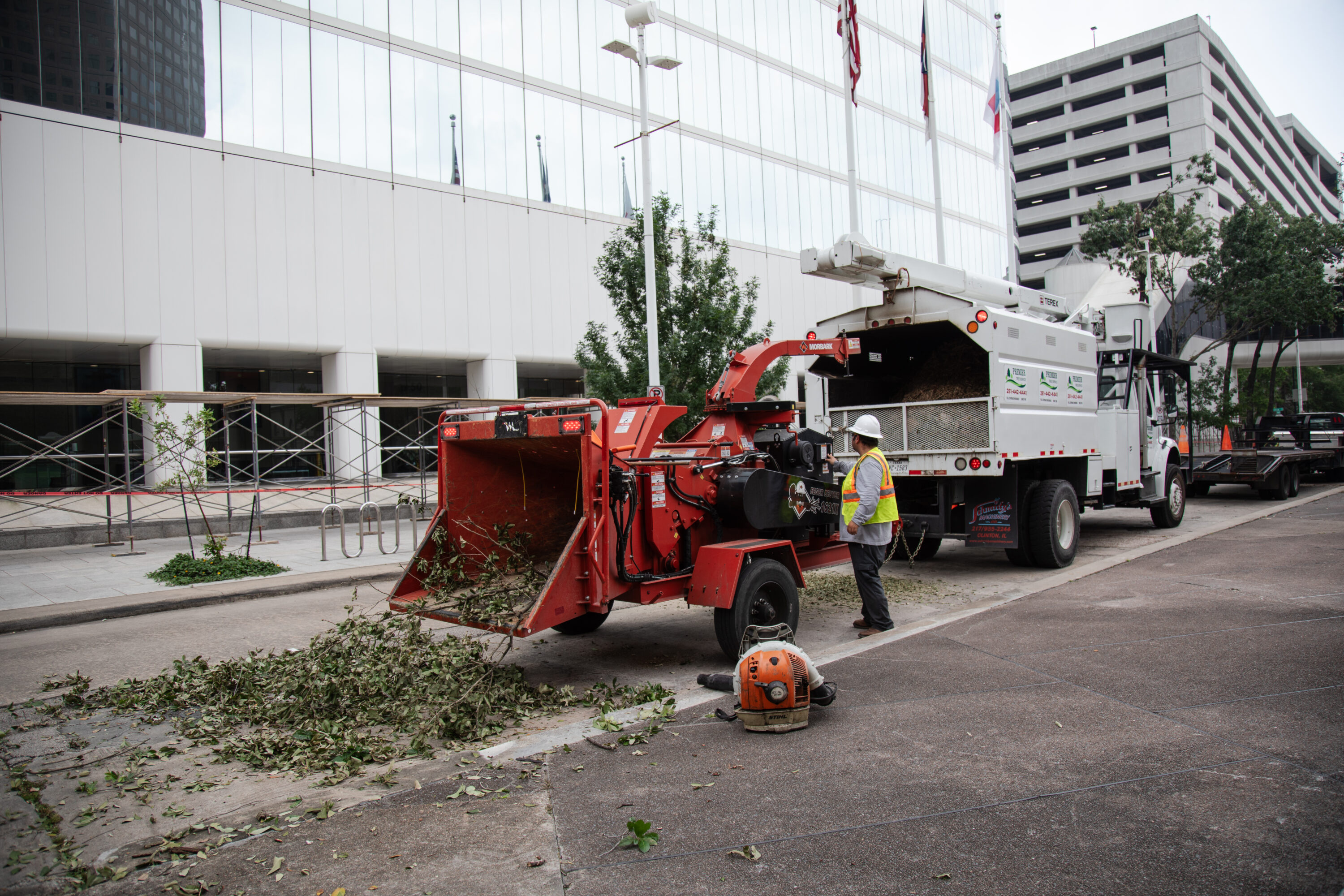 Downtown Houston skyscraper window repairs continue after deadly ...
