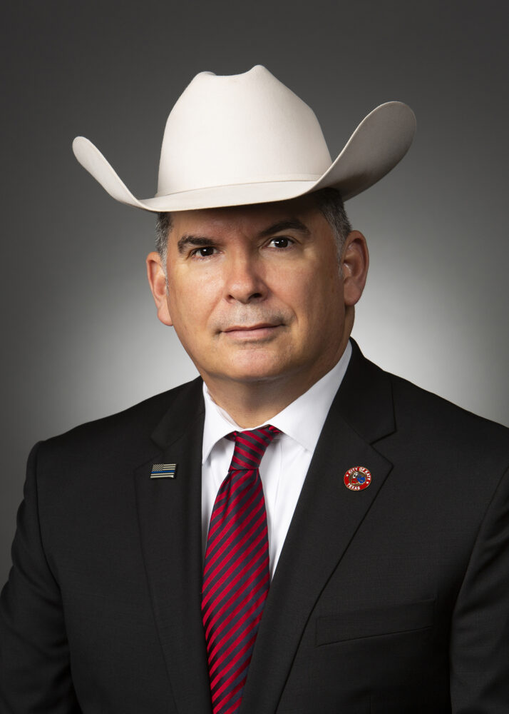 New Houston Police Department Chief J. Noe Diaz pledges to recruit ...