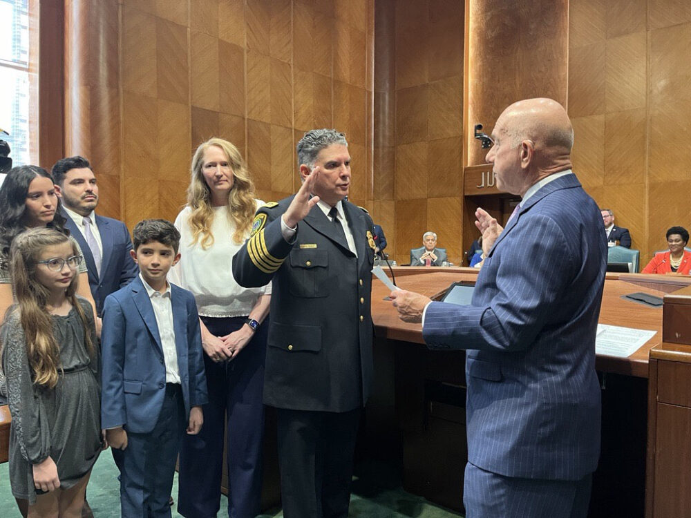 Houston’s police and fire departments get leadership refresh – Houston ...