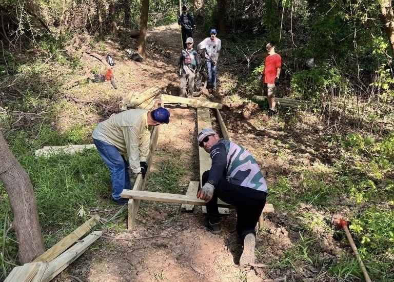Sugar Land has more than 15 miles of mountain bike trails. Volunteers ...