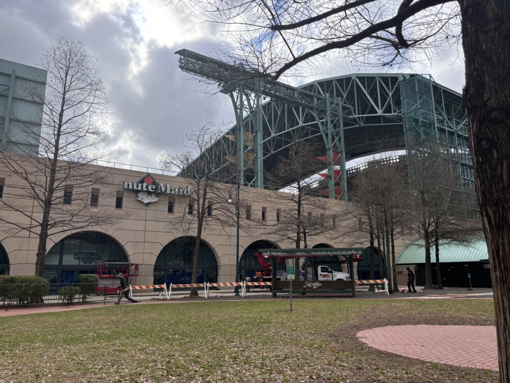 Minute Maid signs being swapped out for Daikin at Houston Astros ...