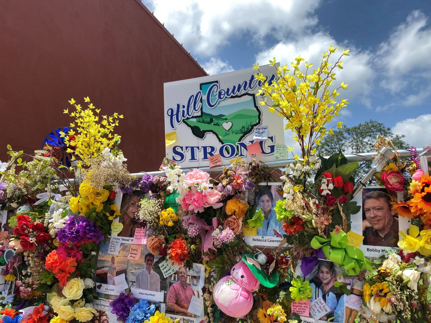 As search for the missing continues after Texas Hill Country floods ...