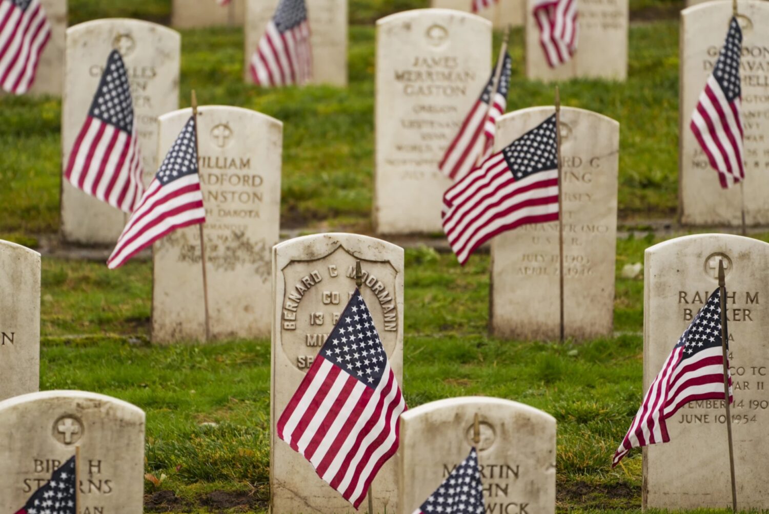 Judge says Texas veteran deserves funeral director license. So did ...