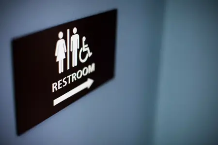 Texas ‘bathroom bill’ with new restrictions on transgender people nears ...