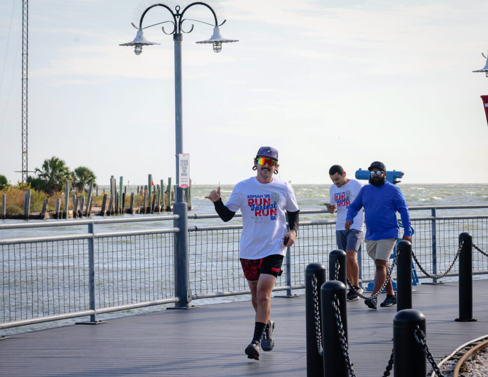 Run, Forrest, run! Bubba Gump Shrimp Co. holds 5k ahead of Veterans Day ...