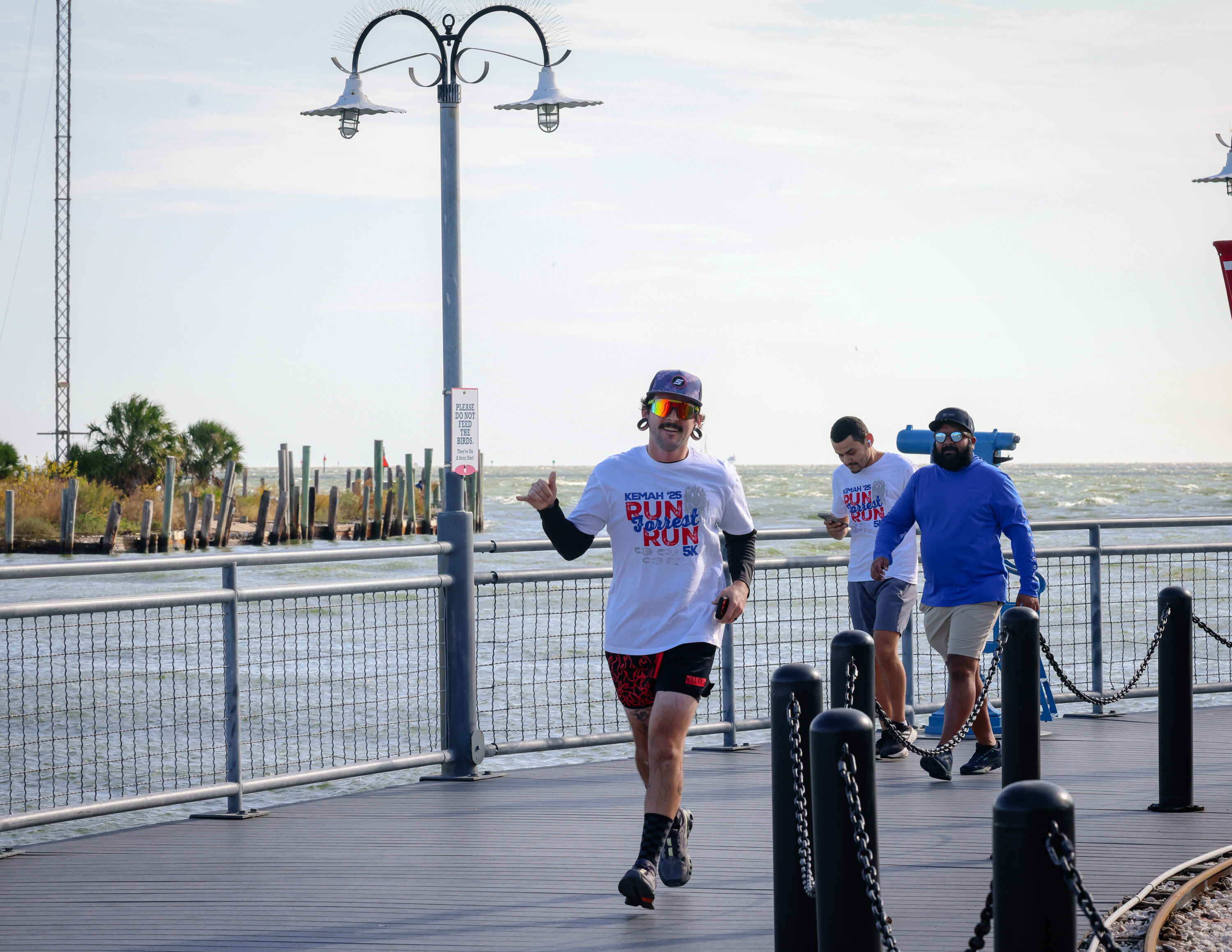 Run, Forrest, run! Bubba Gump Shrimp Co. holds 5k ahead of Veterans Day ...