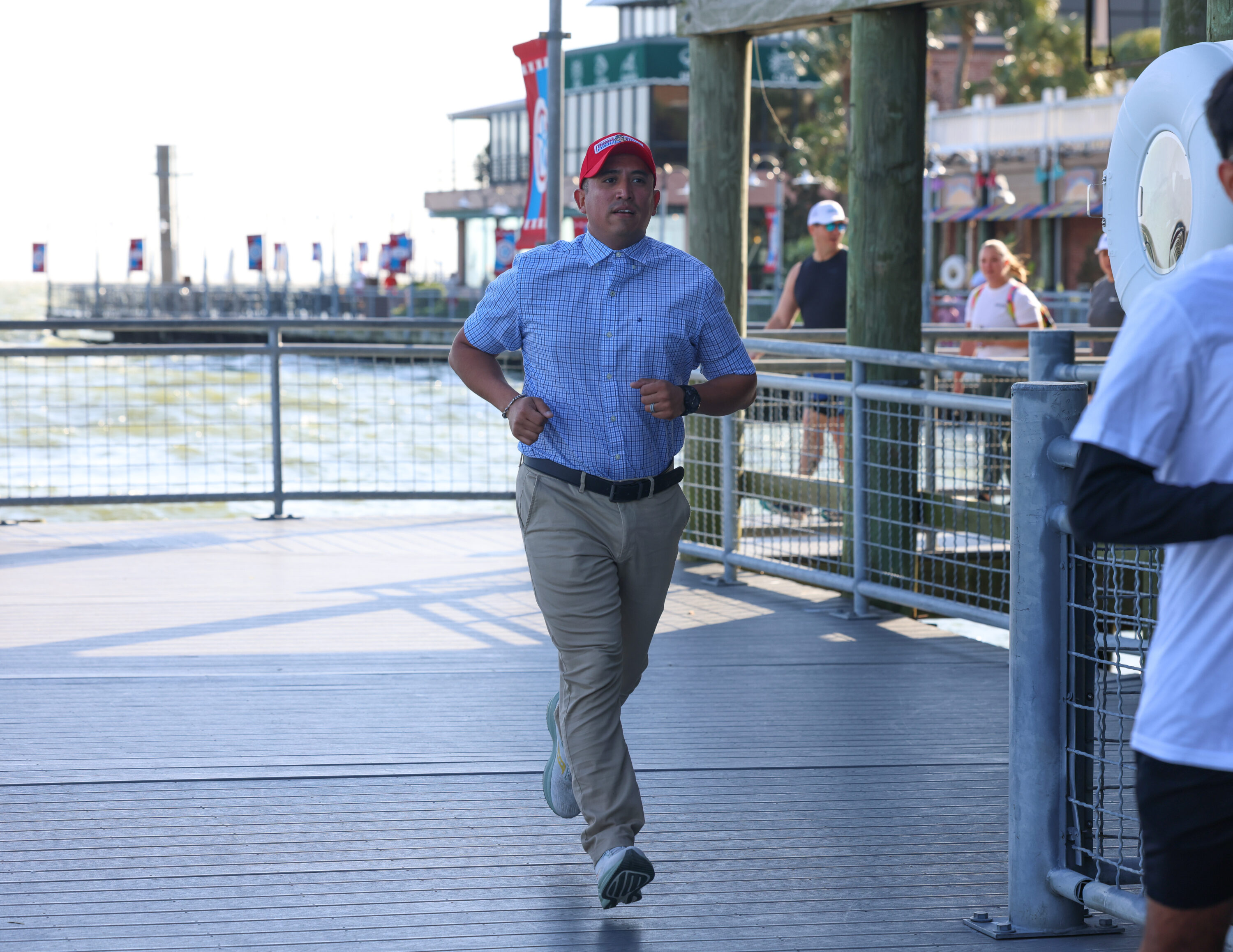 Run, Forrest, run! Bubba Gump Shrimp Co. holds 5k ahead of Veterans Day ...