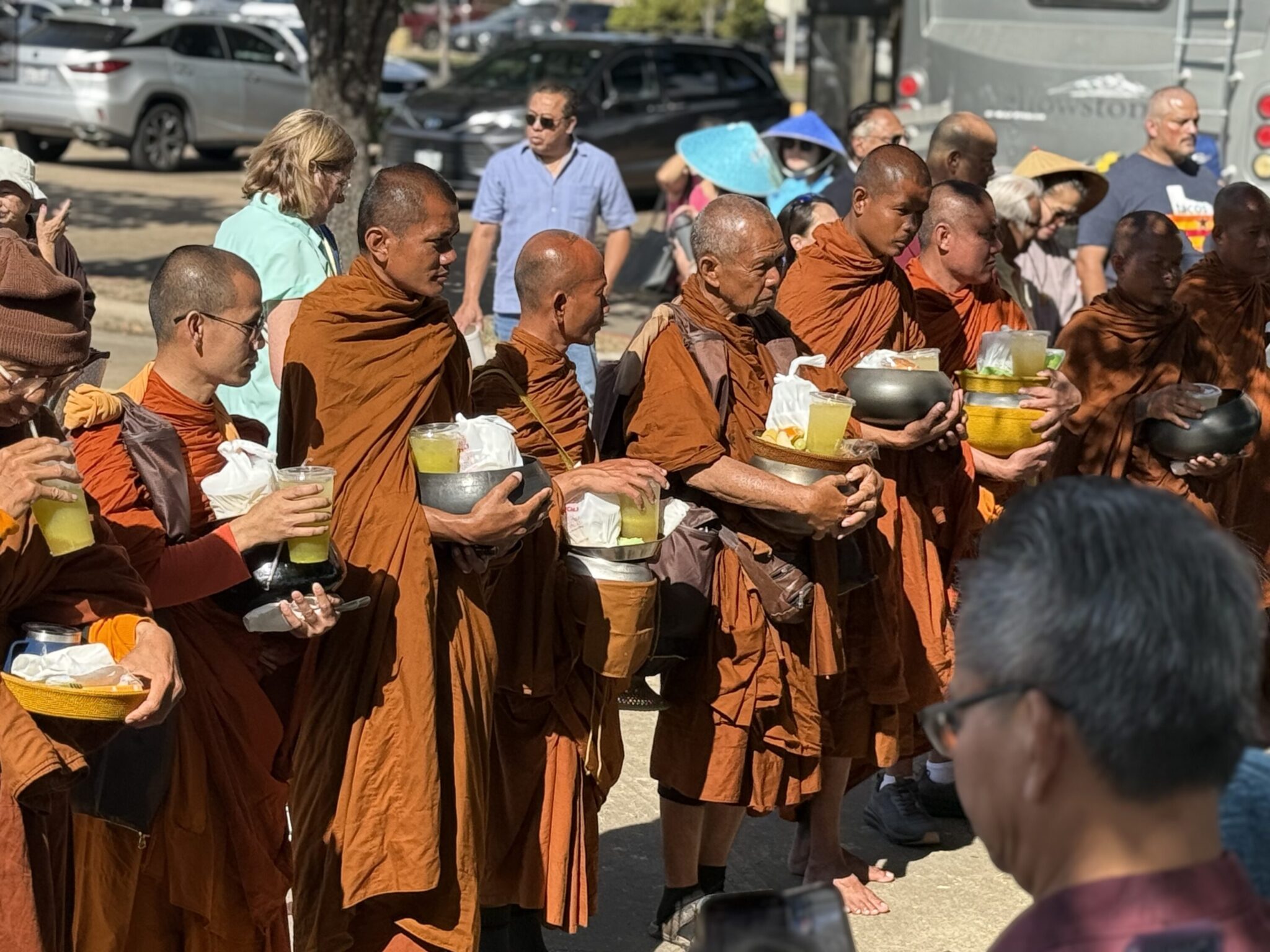 These Buddhist monks stopped in Houston on their 2,000-mile walk to ...