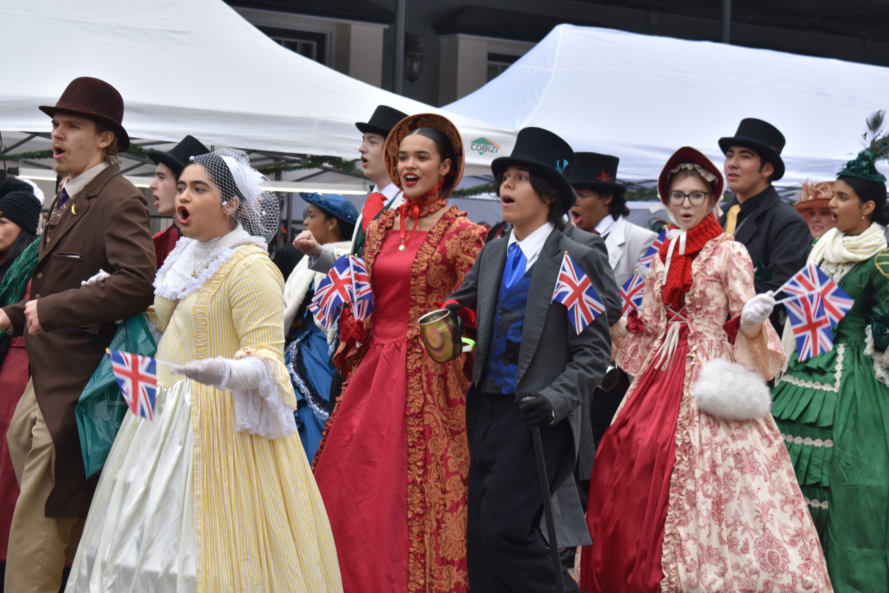 PHOTOS: More than 30,000 pay homage to Victorian era at Galveston’s ...