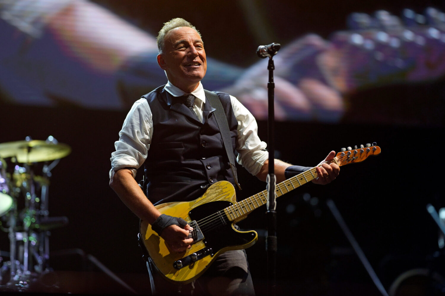Bruce Springsteen’s ICE protest song: The Good, Bad, and Ugly of the ...