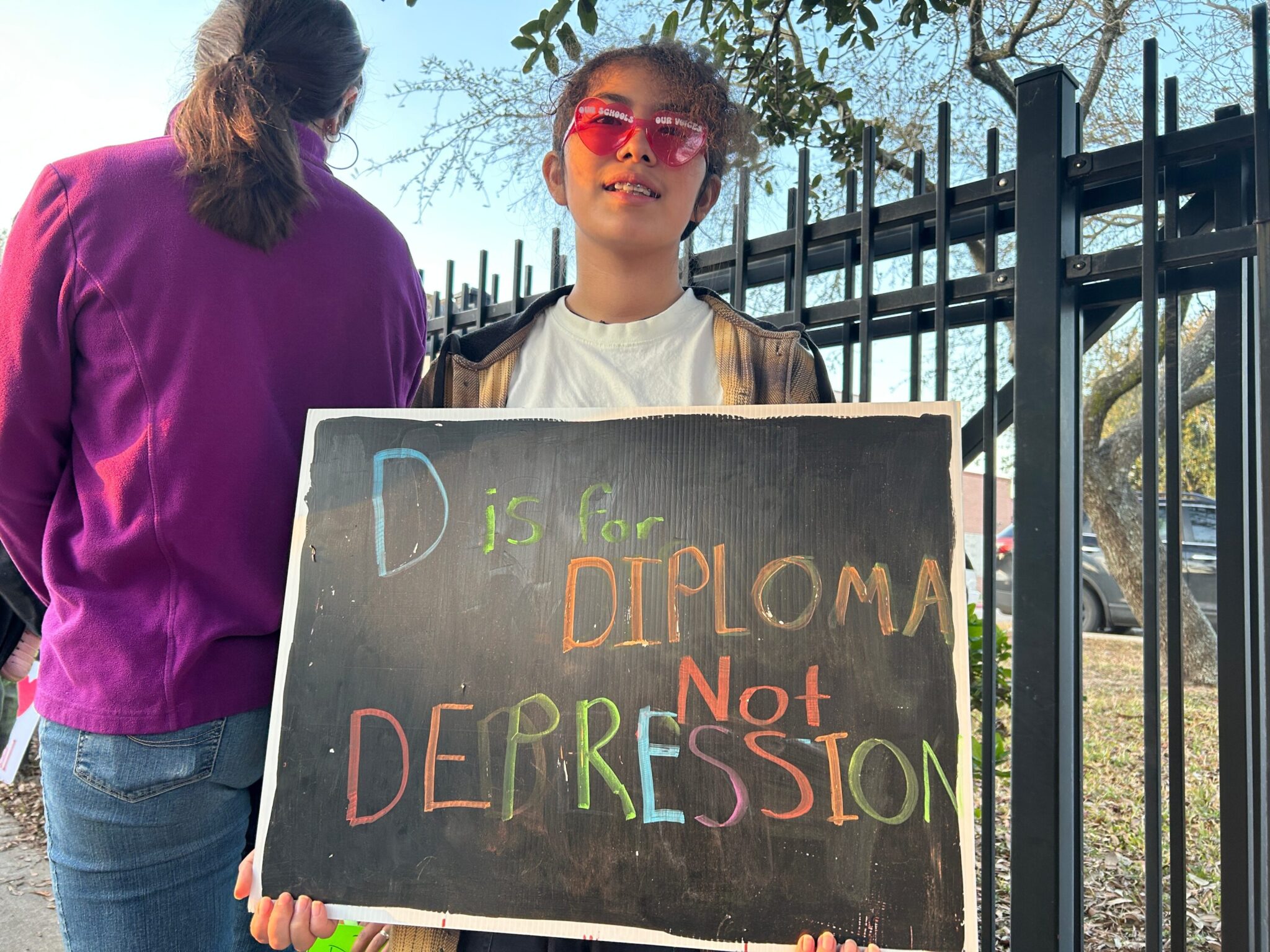 HISD students and parents protest state takeover and ICE operations in ...