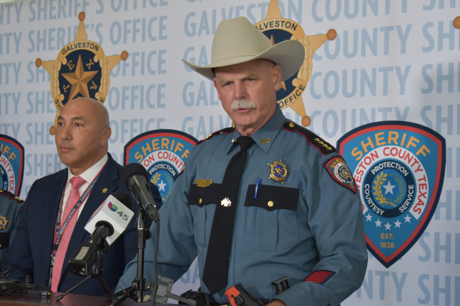 Authorities release new details about arrest of Hitchcock mayor ...