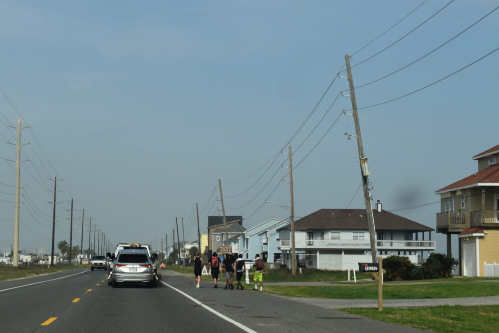 Galveston gears up for hundreds of thousands of visitors as spring ...