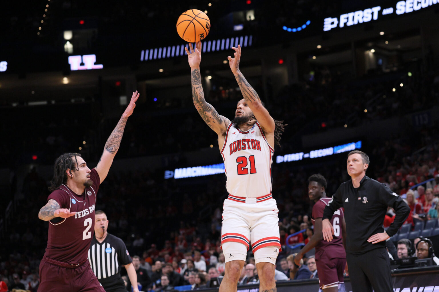 University of Houston’s Kelvin Sampson becomes 17th Division I ...