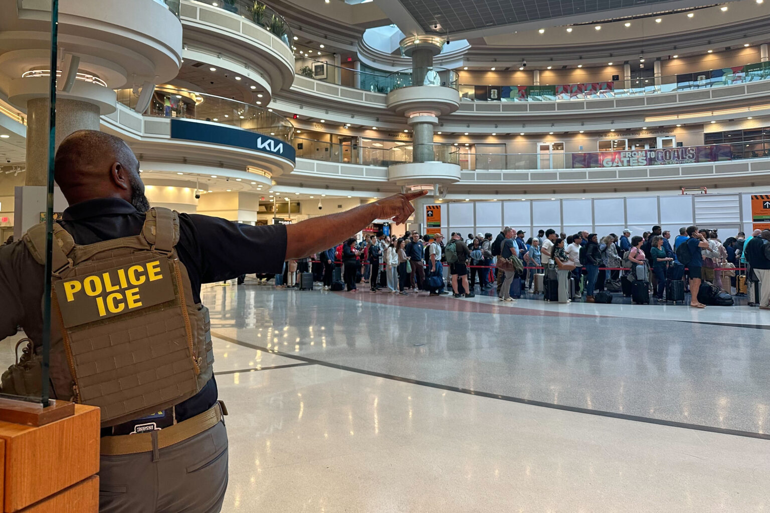 ICE officers begin assisting TSA in Houston and across U.S. as shutdown ...