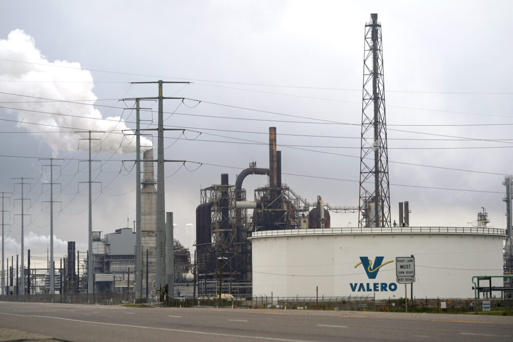 Fire out and shelter-in-place order is lifted after oil refinery ...
