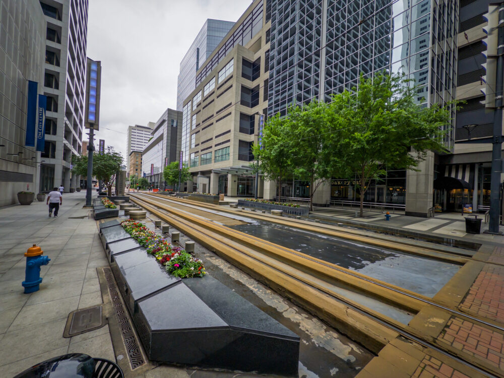 METRO’s Red Line to briefly pause as Main Street pedestrian redesign ...