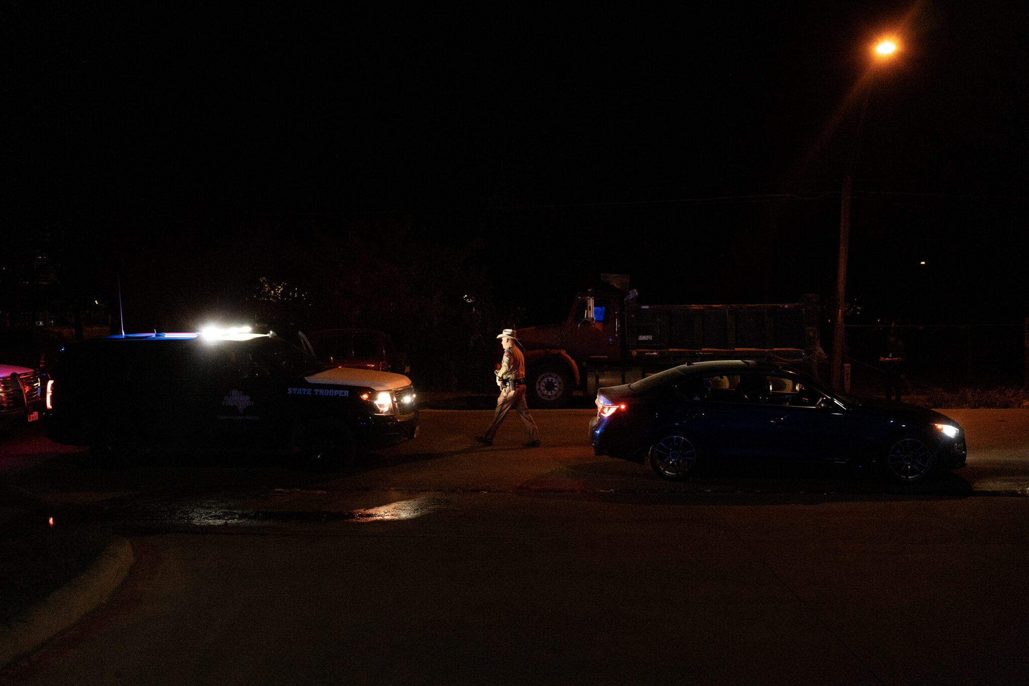 Texas police can arrest people suspected of entering country illegally ...