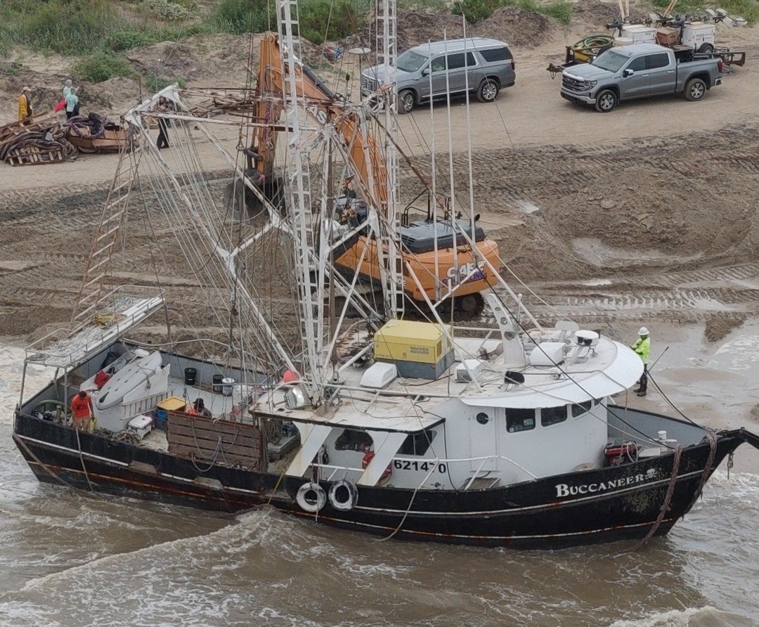 Beached 60-ton shrimping boat sparks widespread rescue effort on ...