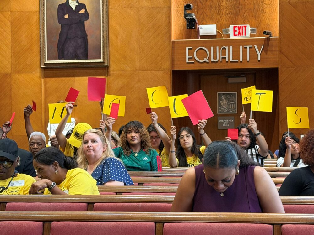 City of Houston passes Whitmire’s $7.5 billion budget for fiscal year ...